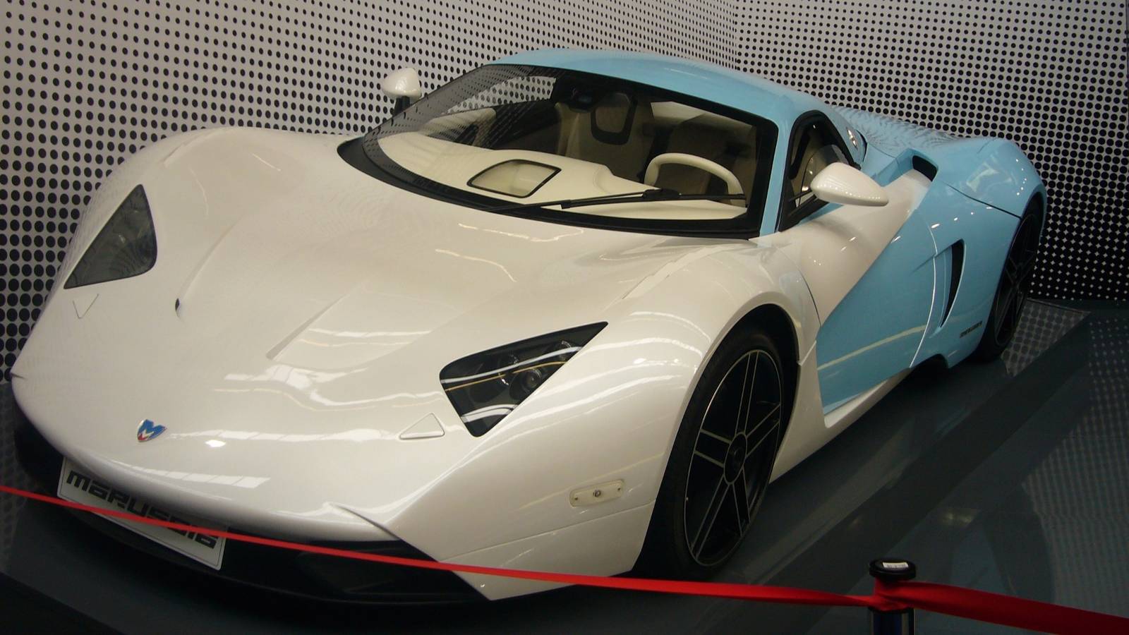 Russia Tried To Build A Cosworth-Powered Ferrari Rival, But It Tanked Hard