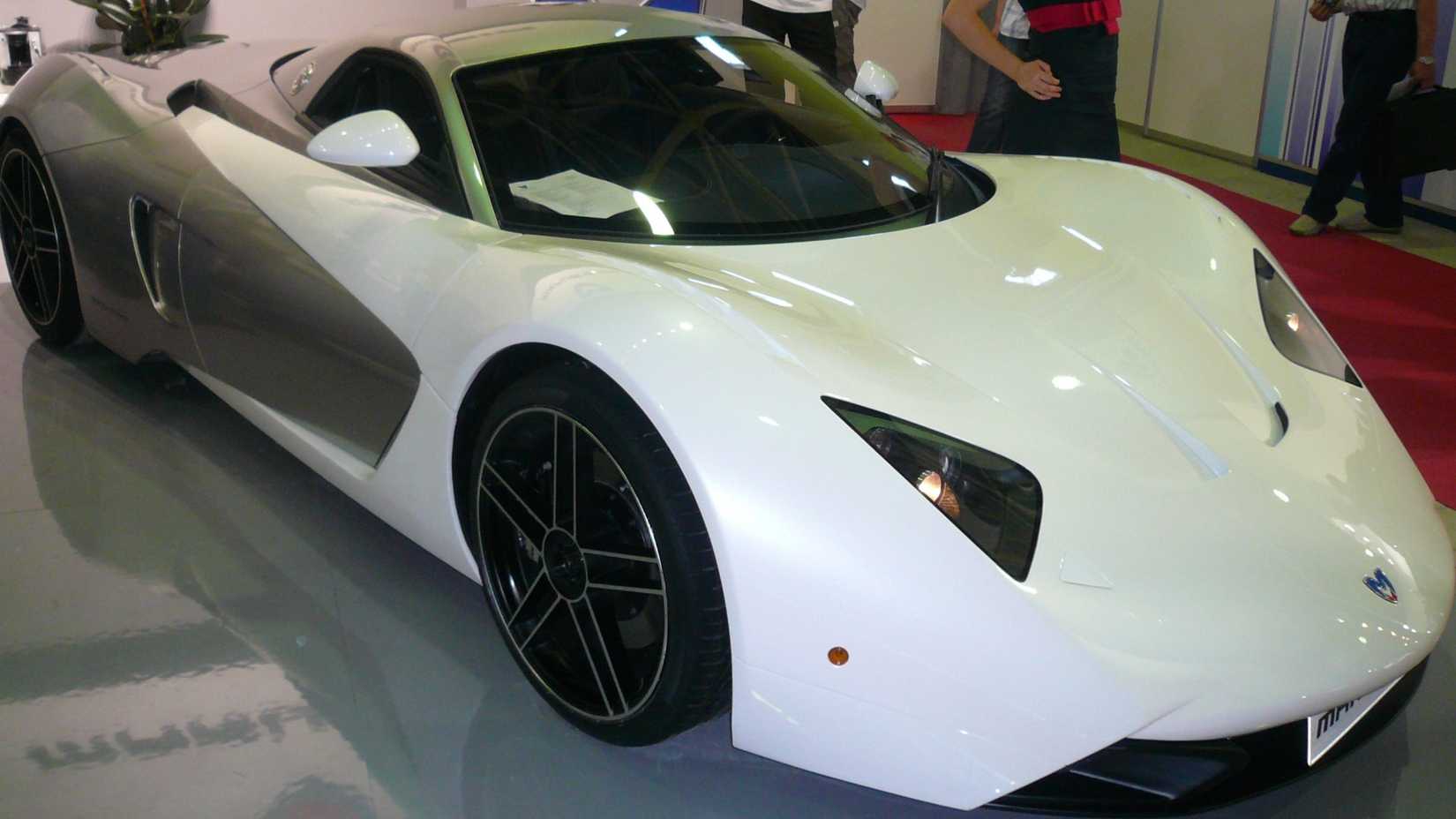 Russia Tried To Build A Cosworth-Powered Ferrari Rival, But It Tanked Hard