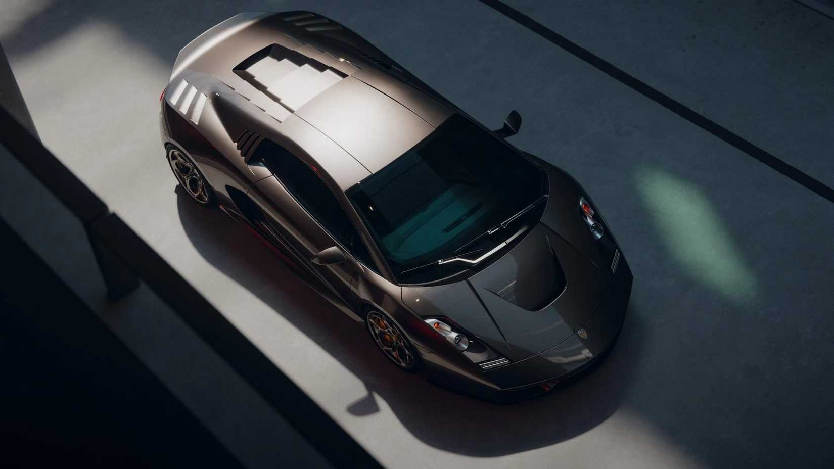 First V10 Lamborghini Gets 10,000-RPM Restomod Treatment