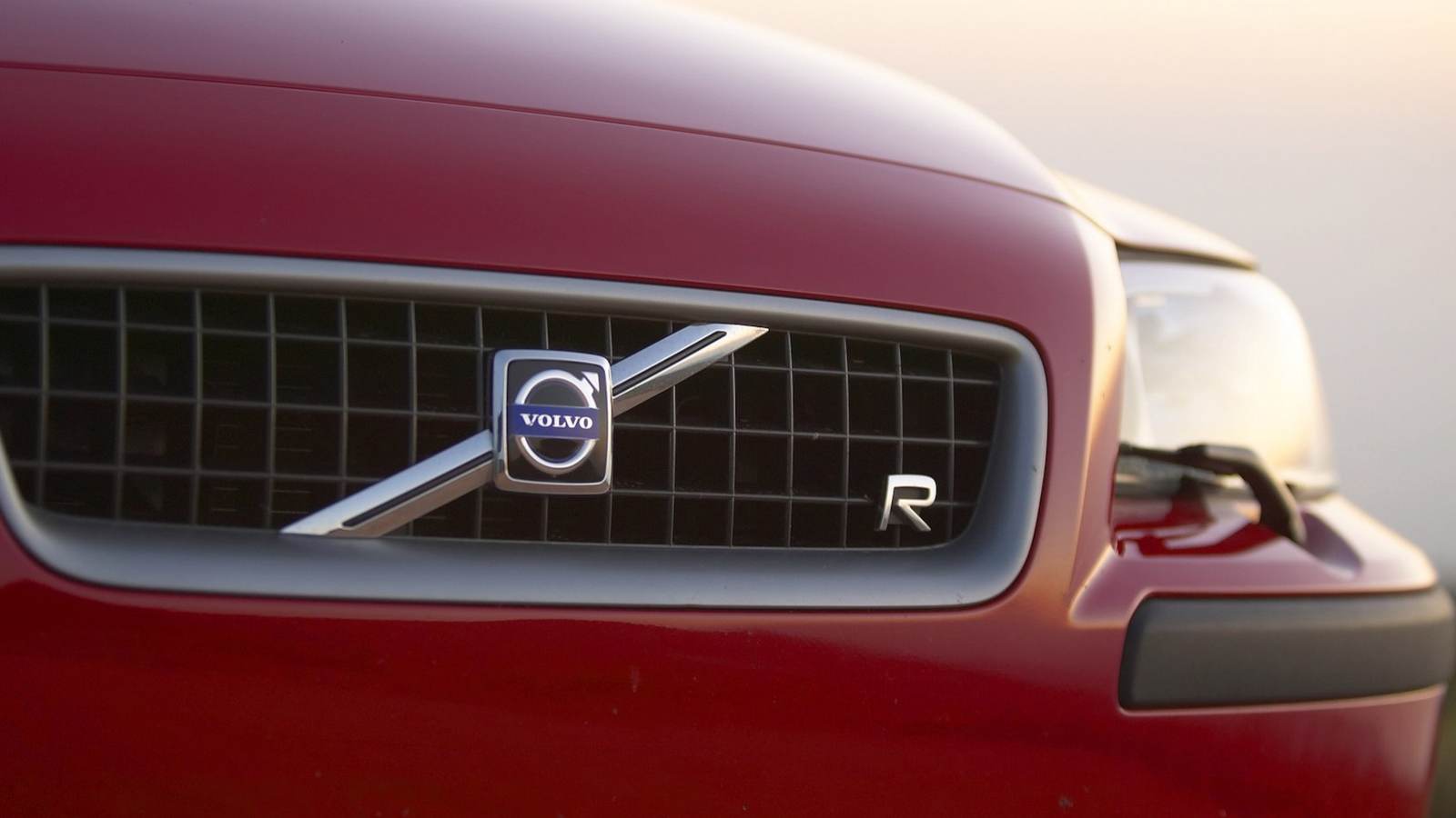 The Swedish Turbocharged Five-Cylinder Sedan That Tried To Beat The BMW M3
