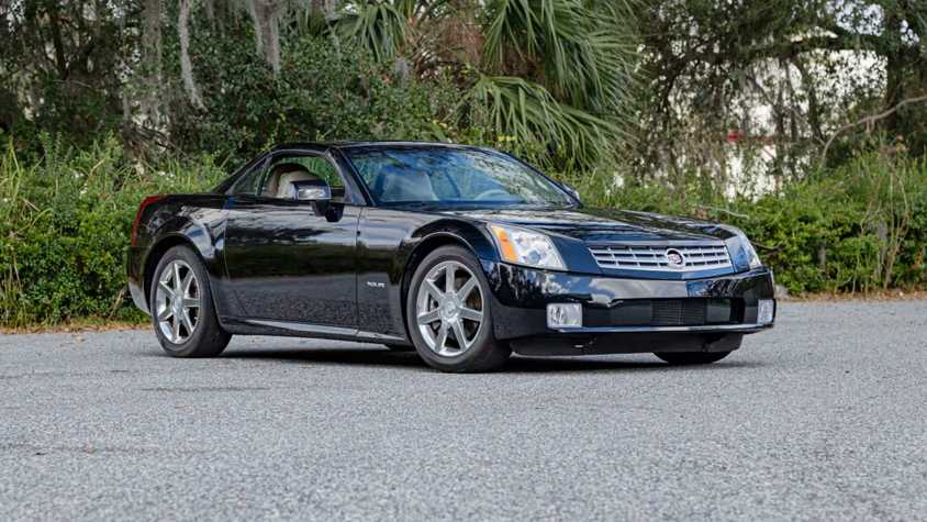 Cadillac Says It Can't Bring The XLR Back Because That's The Corvette's ...