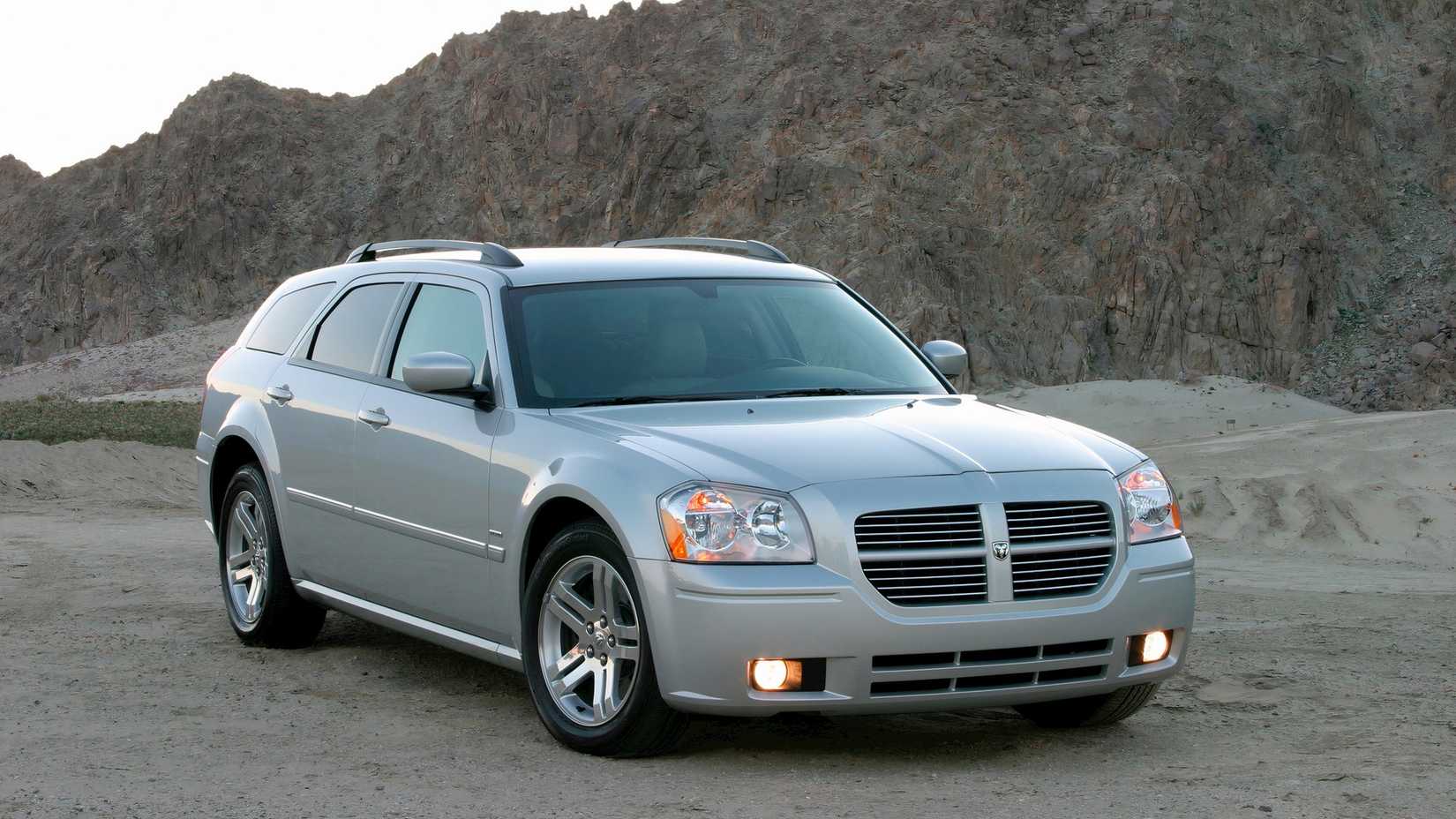 Dodge Magnum: The Ultimate Sleeper Car for Budget-Friendly Performance ...