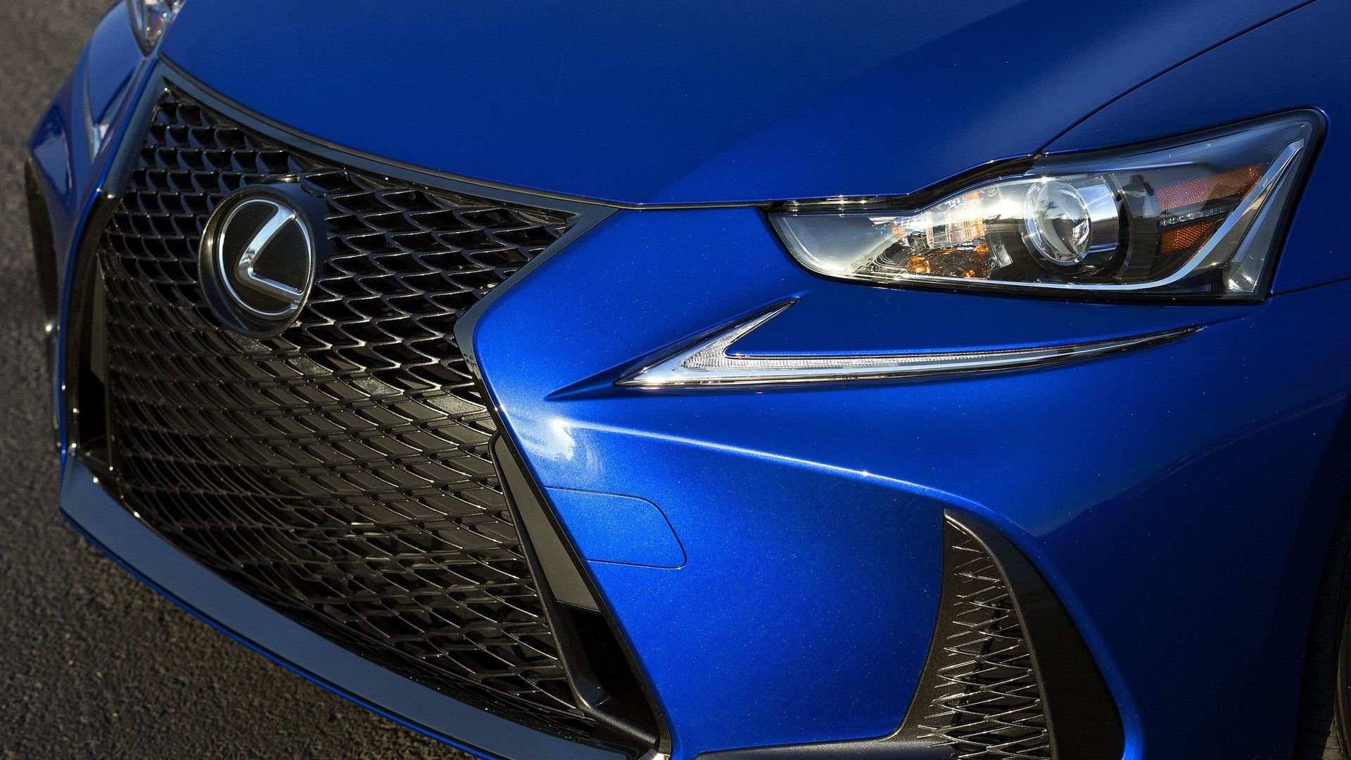IS 300 vs. IS 350: The Real Difference Between Lexus IS Trims