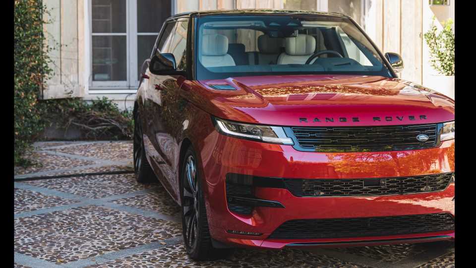 2024 Land Rover Range Rover Sport Pricing, Photos & Specs