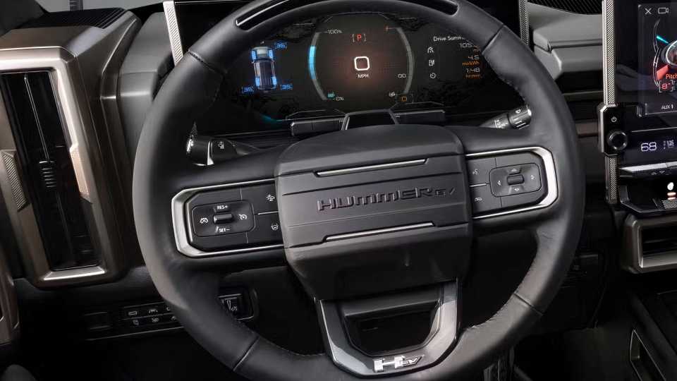 2025 GMC HUMMER EV SUV Pricing, Photos & Specs