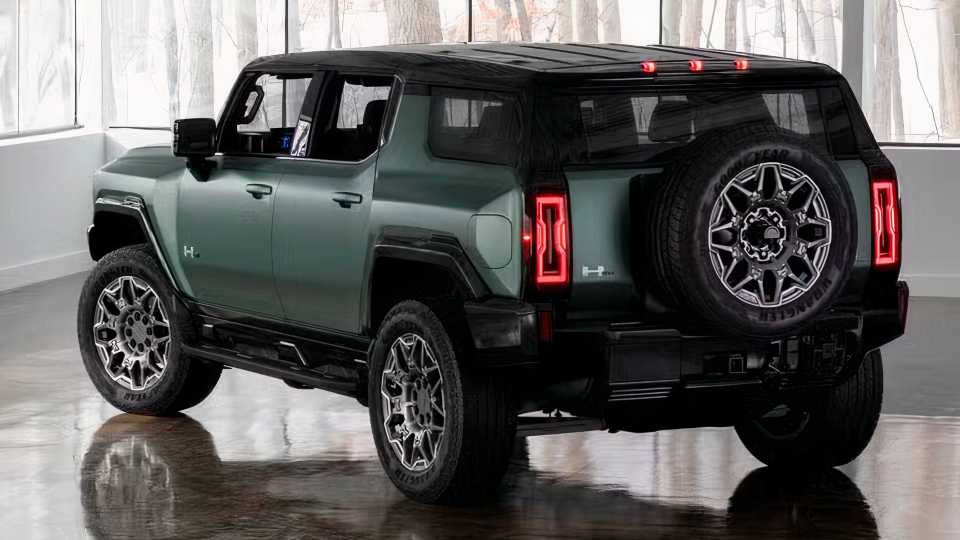 2025 GMC HUMMER EV SUV Pricing, Photos & Specs