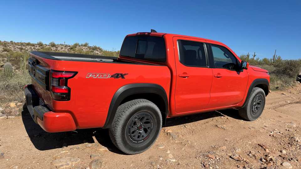 2025 Nissan Frontier Pricing, Photos & Specs