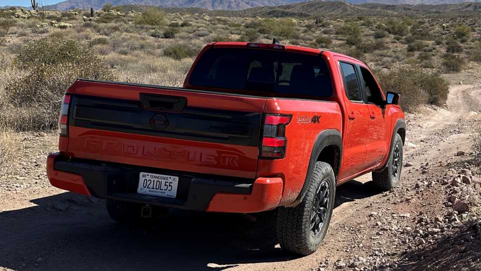 2025 Nissan Frontier Pricing, Photos & Specs