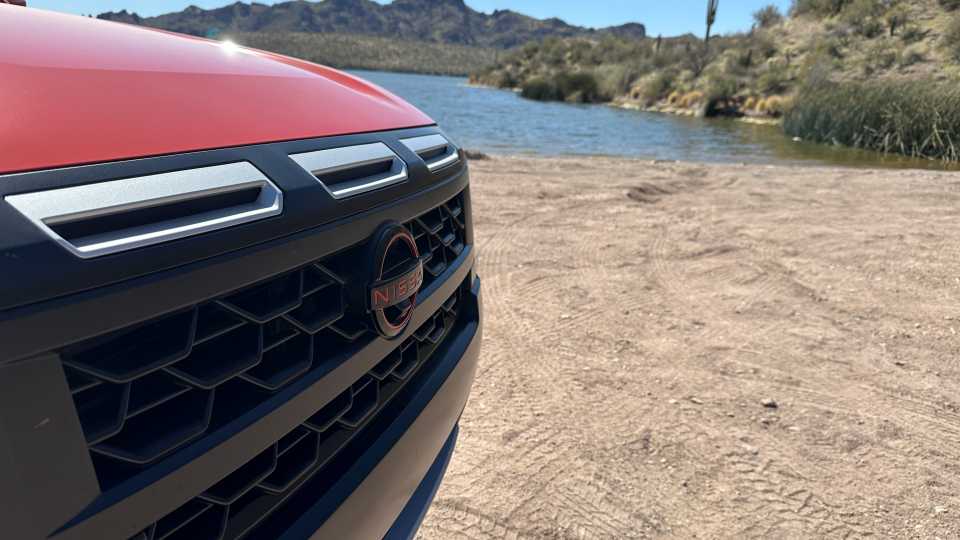 2025 Nissan Frontier Pricing, Photos & Specs