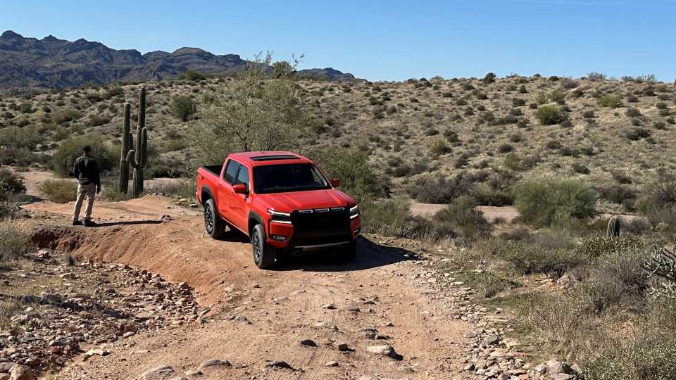 2025 Nissan Frontier Pricing, Photos & Specs