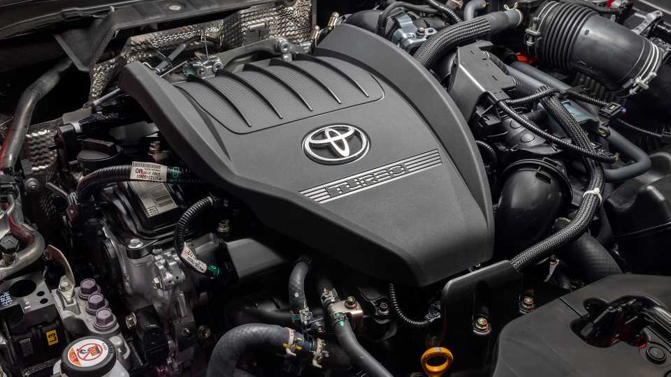 2025 Toyota Crown Pricing, Photos & Specs