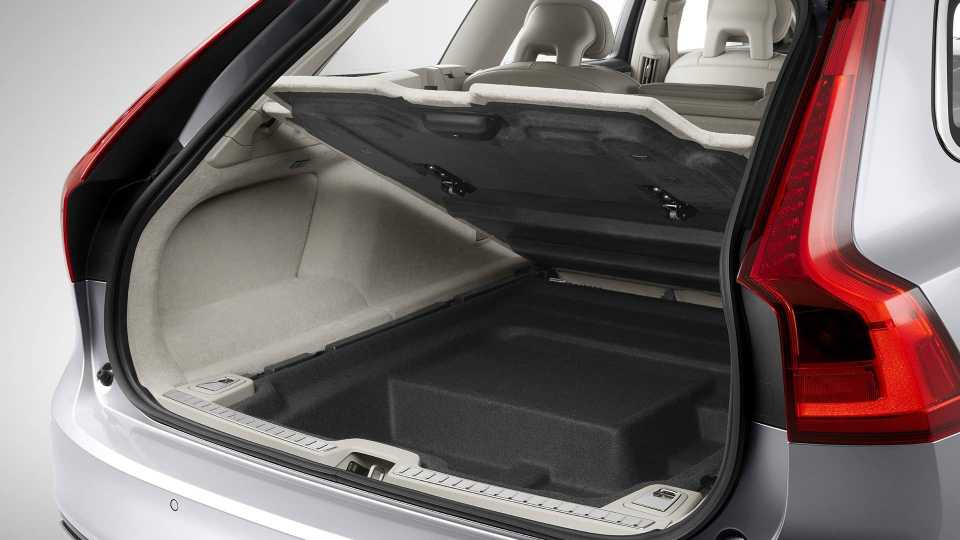 2025 Volvo V90 Cross Country Pricing, Photos & Specs