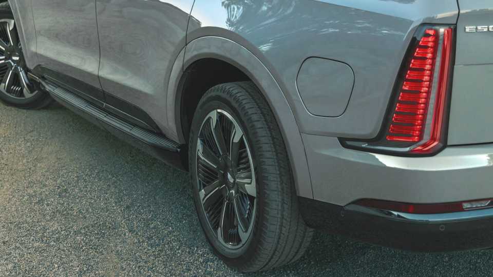 2026 Cadillac Escalade IQL Images: Interior And Exterior Gallery