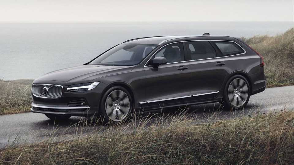 2025 Volvo V90 Cross Country Pricing, Photos & Specs