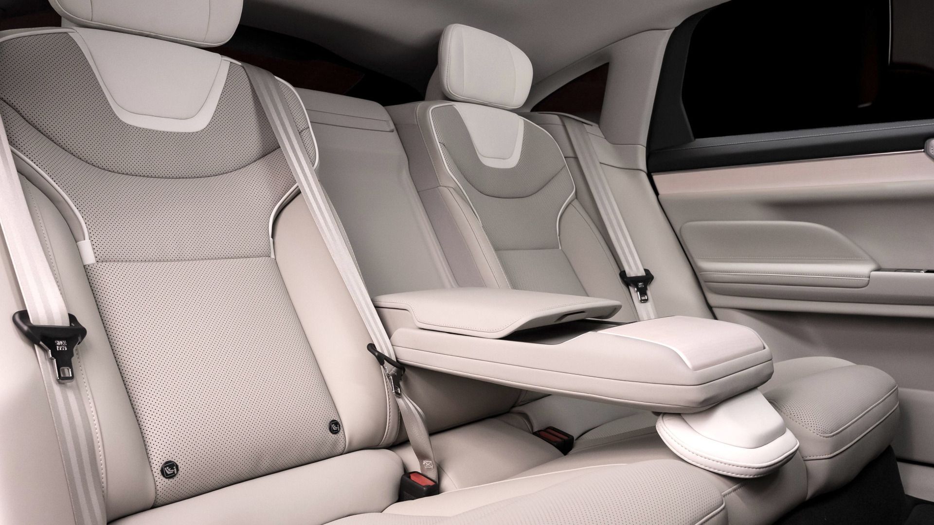 2026 Volvo ES90 Images: Interior And Exterior Gallery