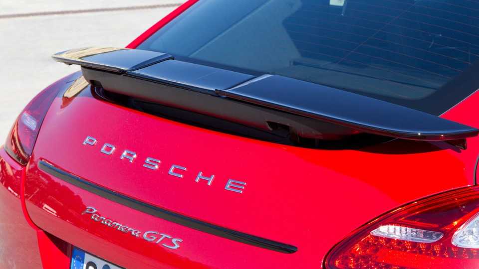 2012 Porsche Panamera Pricing, Photos & Specs