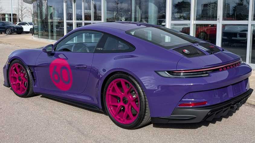 2024 Porsche 911 S/T Pricing, Photos & Specs