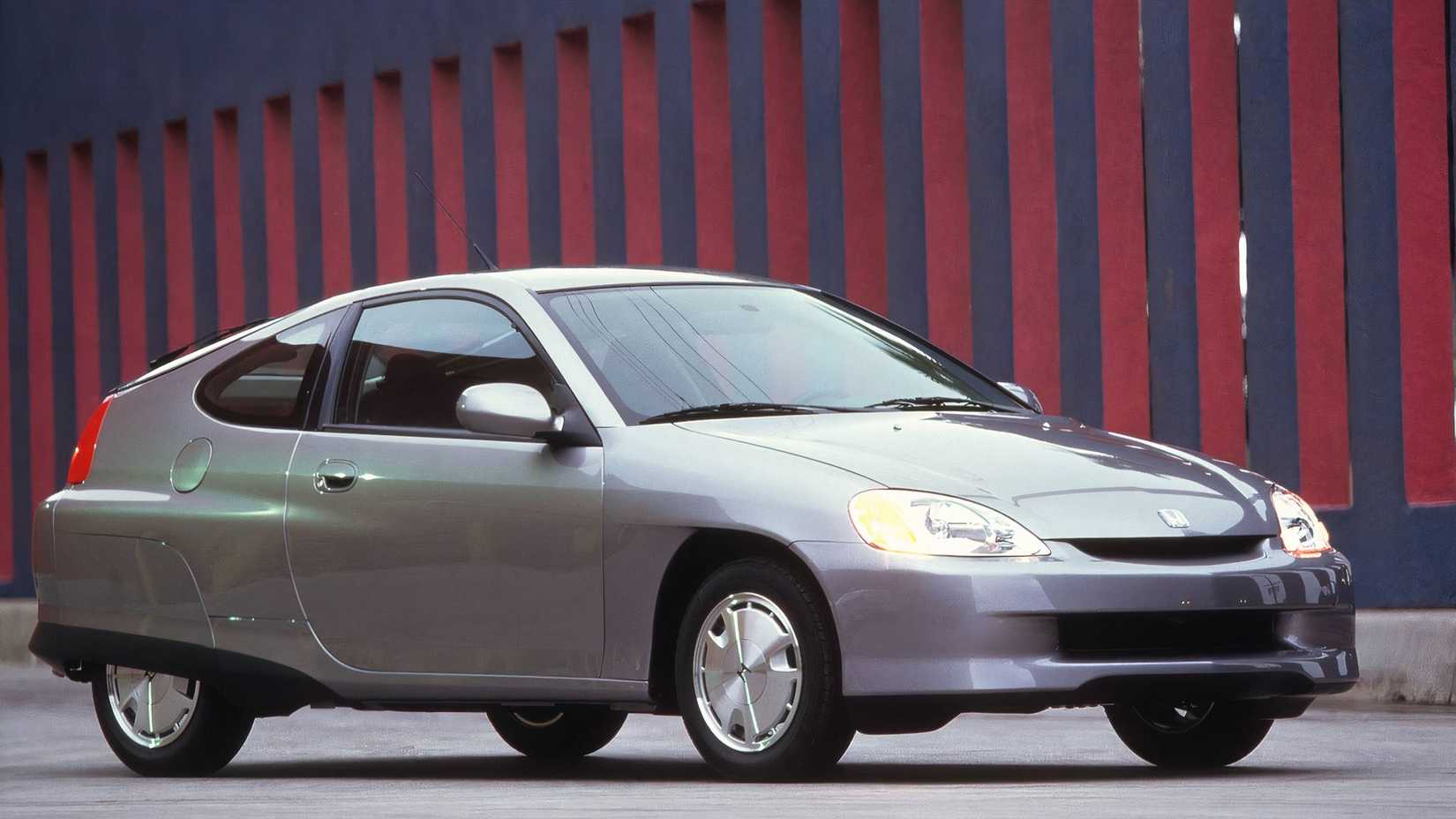 This Honda Insight Has Nearly 1 Million Miles