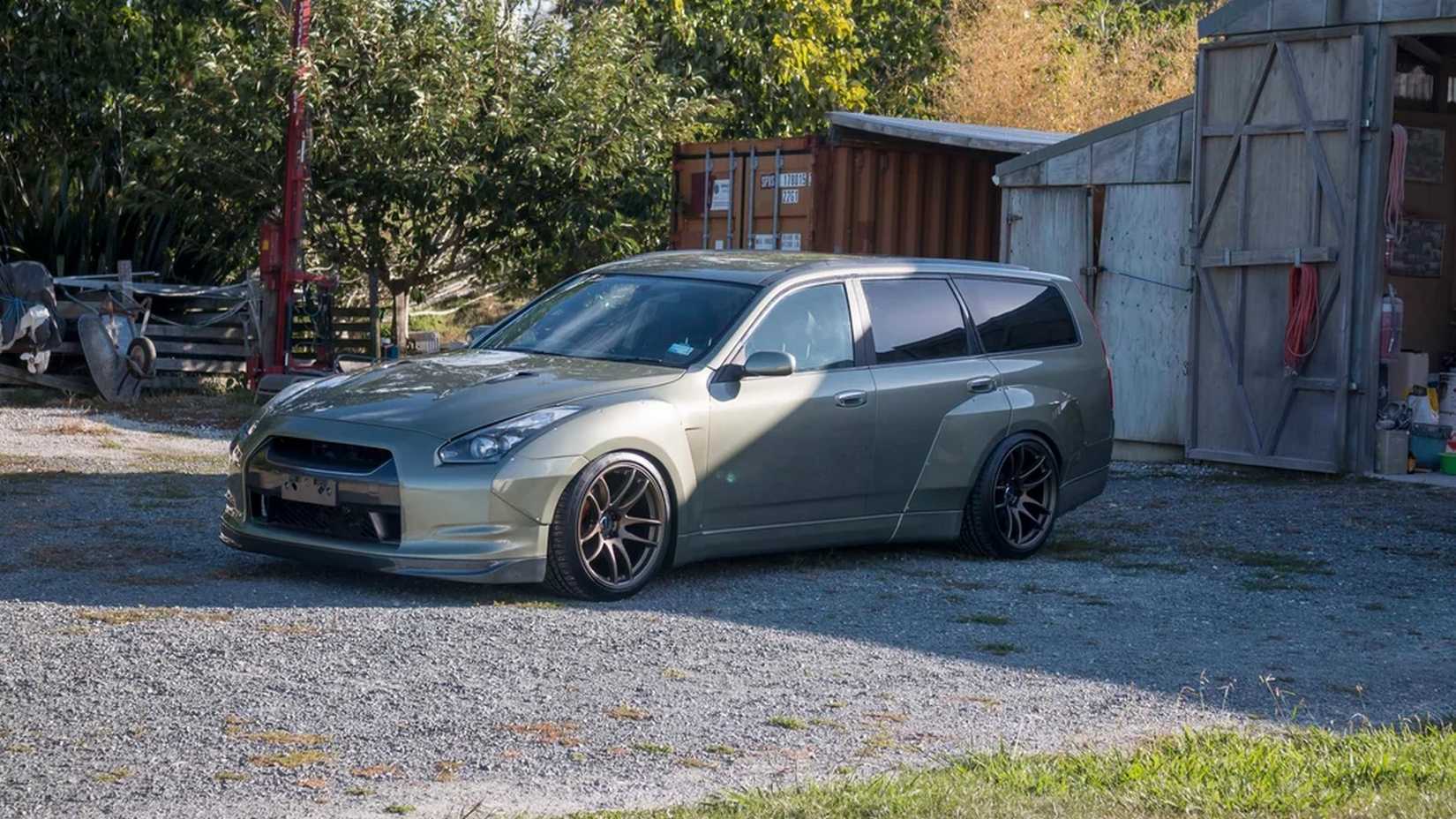 GT-R Swapped Nissan Stagea Is Just Two Things Away From Greatness
