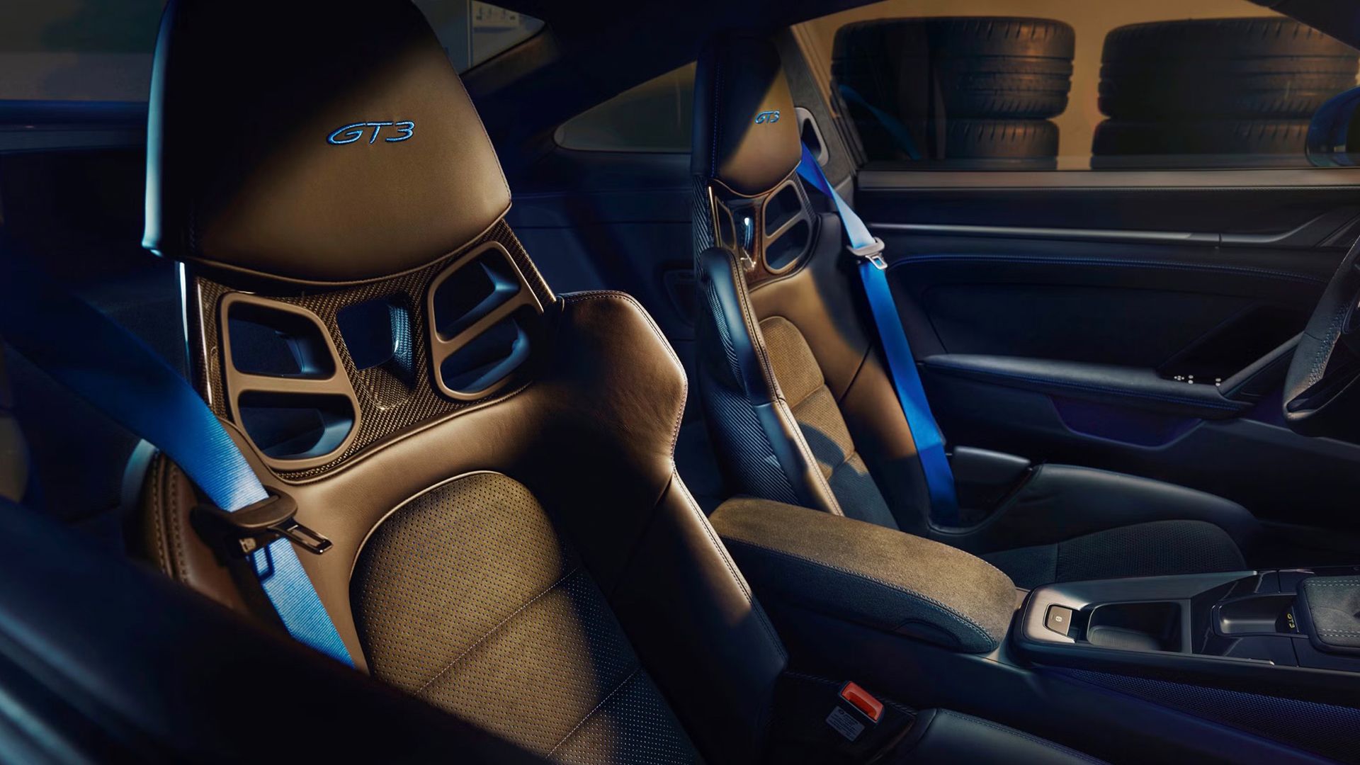 Best Minivans | 2024 Top Rated Minivans | CarBuzz