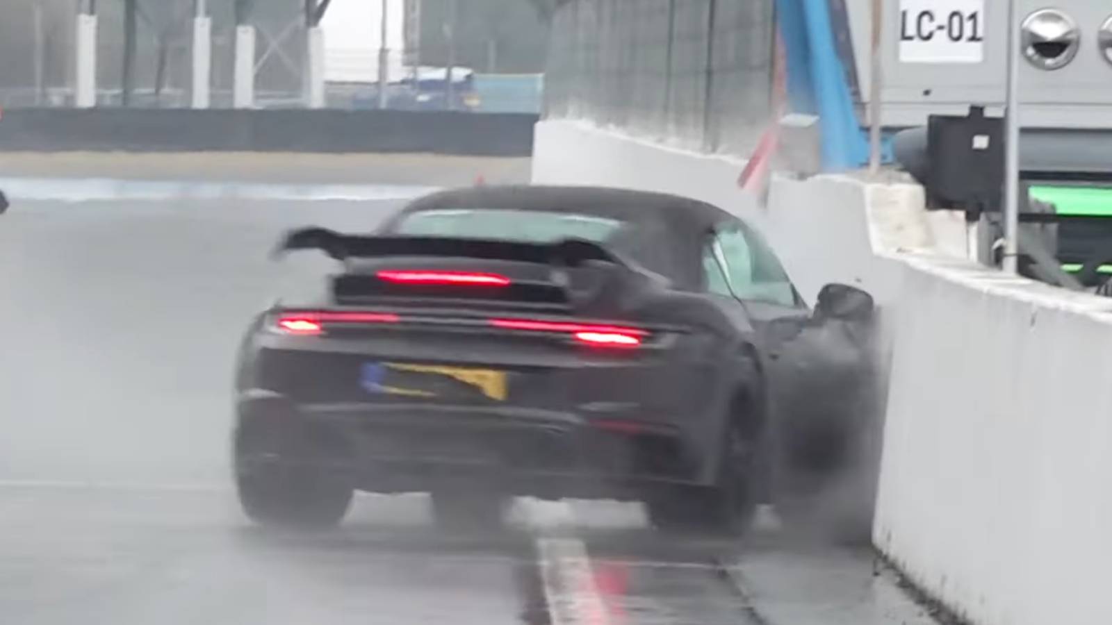 A Porsche 911 Turbo Drag Racing In Wet Weather Is A Recipe For A Crash