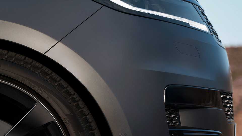 2025 Land Rover Range Rover Sport Pricing, Photos & Specs