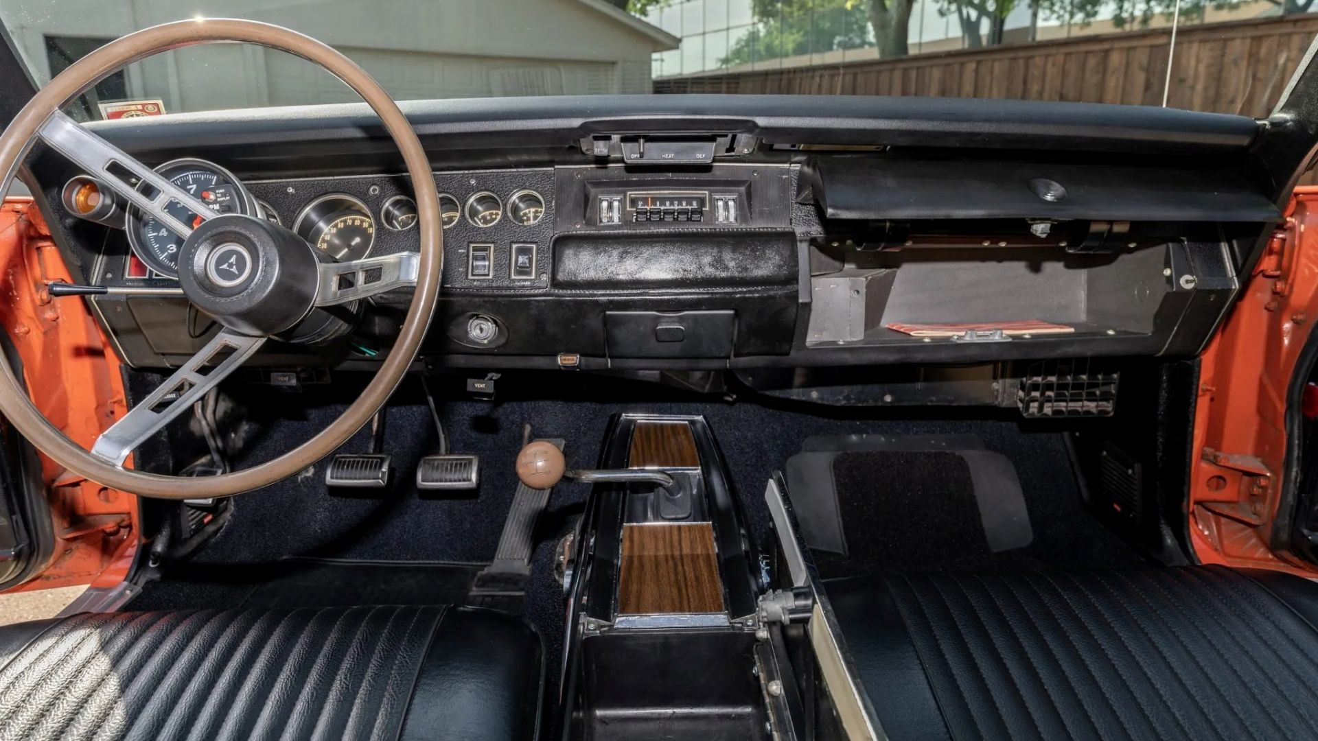 Interior De La Super Bee De 1969 Super Beeotch: Wayne Shaddinger's