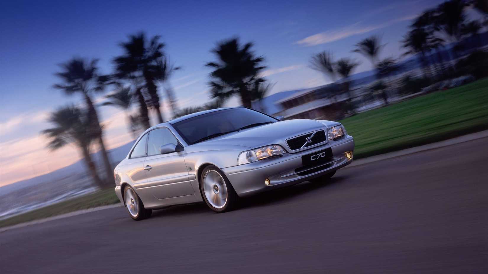 Volvo C70: The Discontinued Convertible's 30-Year Legacy