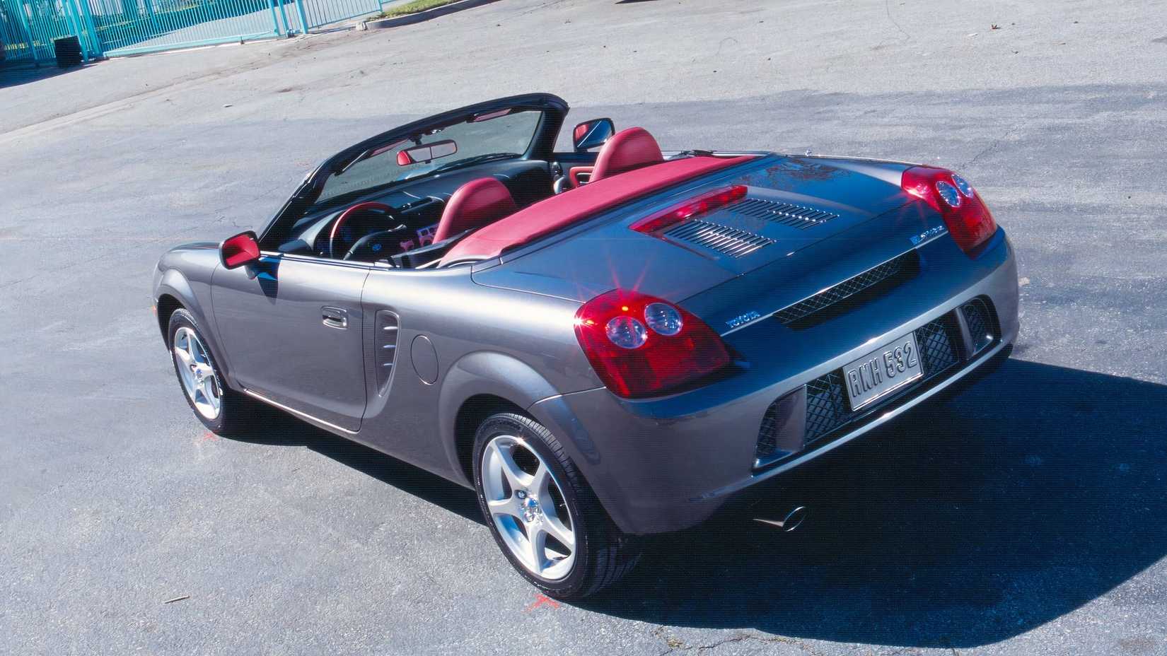 Here's How Much The 2000-2005 Toyota MR2 Spyder Is Worth Today