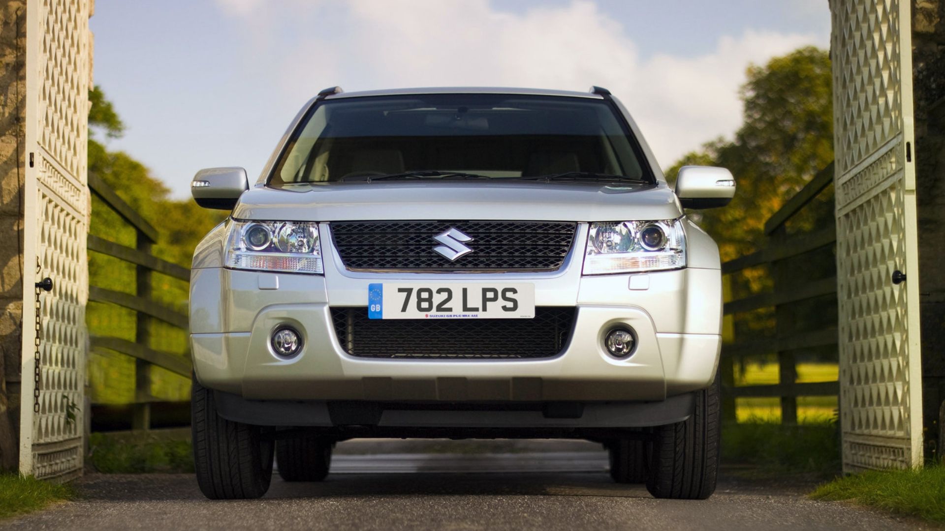 2009 Suzuki Grand Vitara Pricing, Photos & Specs