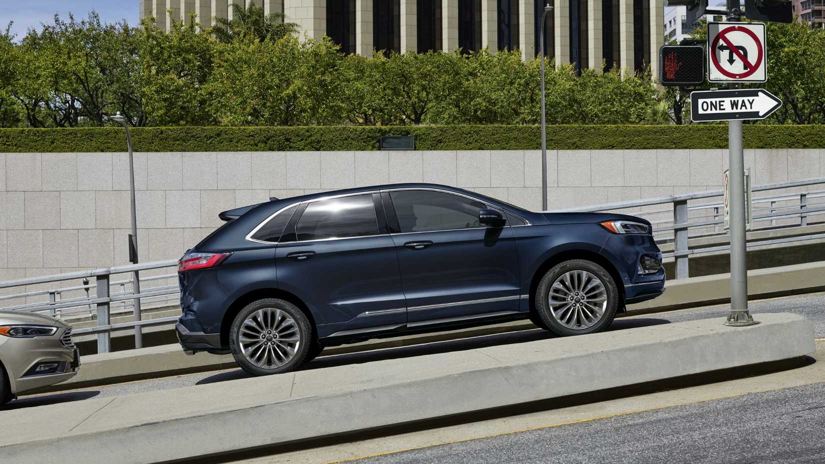 Ford Edge vs. Nissan Rogue: The Older Midsize SUV You Should Buy