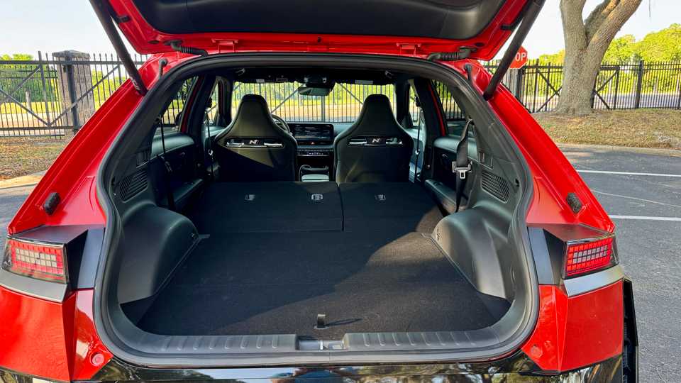 2025 Hyundai IONIQ 5 N Pricing, Photos & Specs