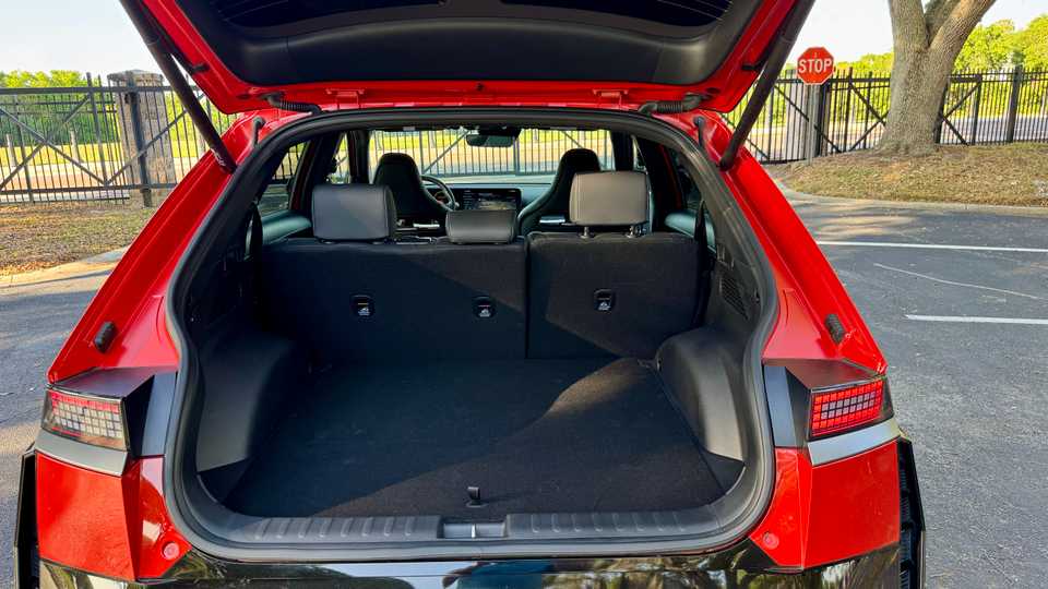 2025 Hyundai IONIQ 5 N Pricing, Photos & Specs