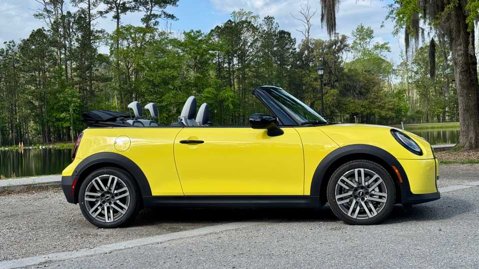2024 Mini Cooper Convertible Pricing, Photos & Specs