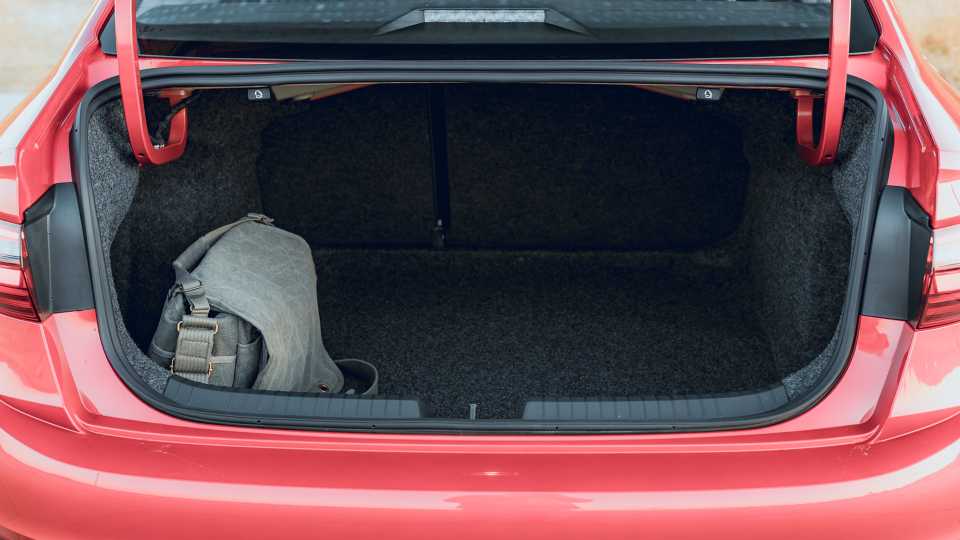 2025 Volkswagen Jetta Pricing, Photos & Specs