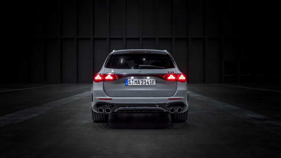 2026 Mercedes-AMG E53 Wagon Pricing, Photos & Specs
