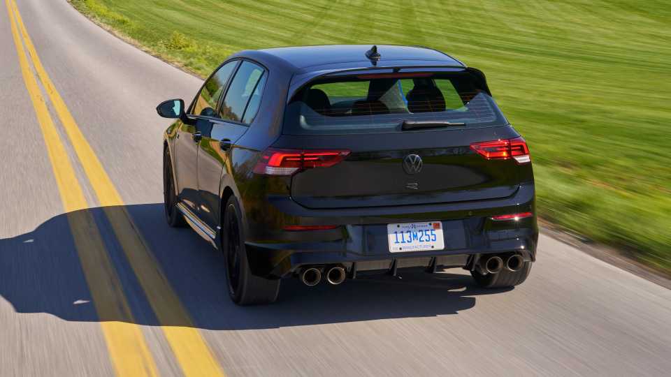 2025 Volkswagen Golf R Pricing, Photos & Specs