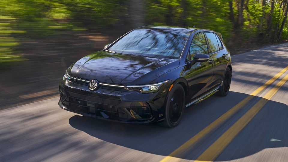 2025 Volkswagen Golf R Pricing, Photos & Specs