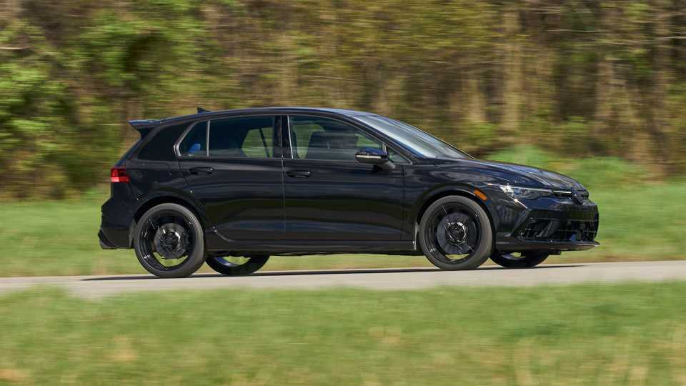 2025 Volkswagen Golf R Pricing, Photos & Specs