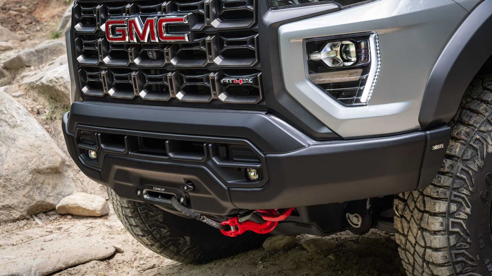 AT4 vs AT4X: Off-Roading GMC Trucks Compared