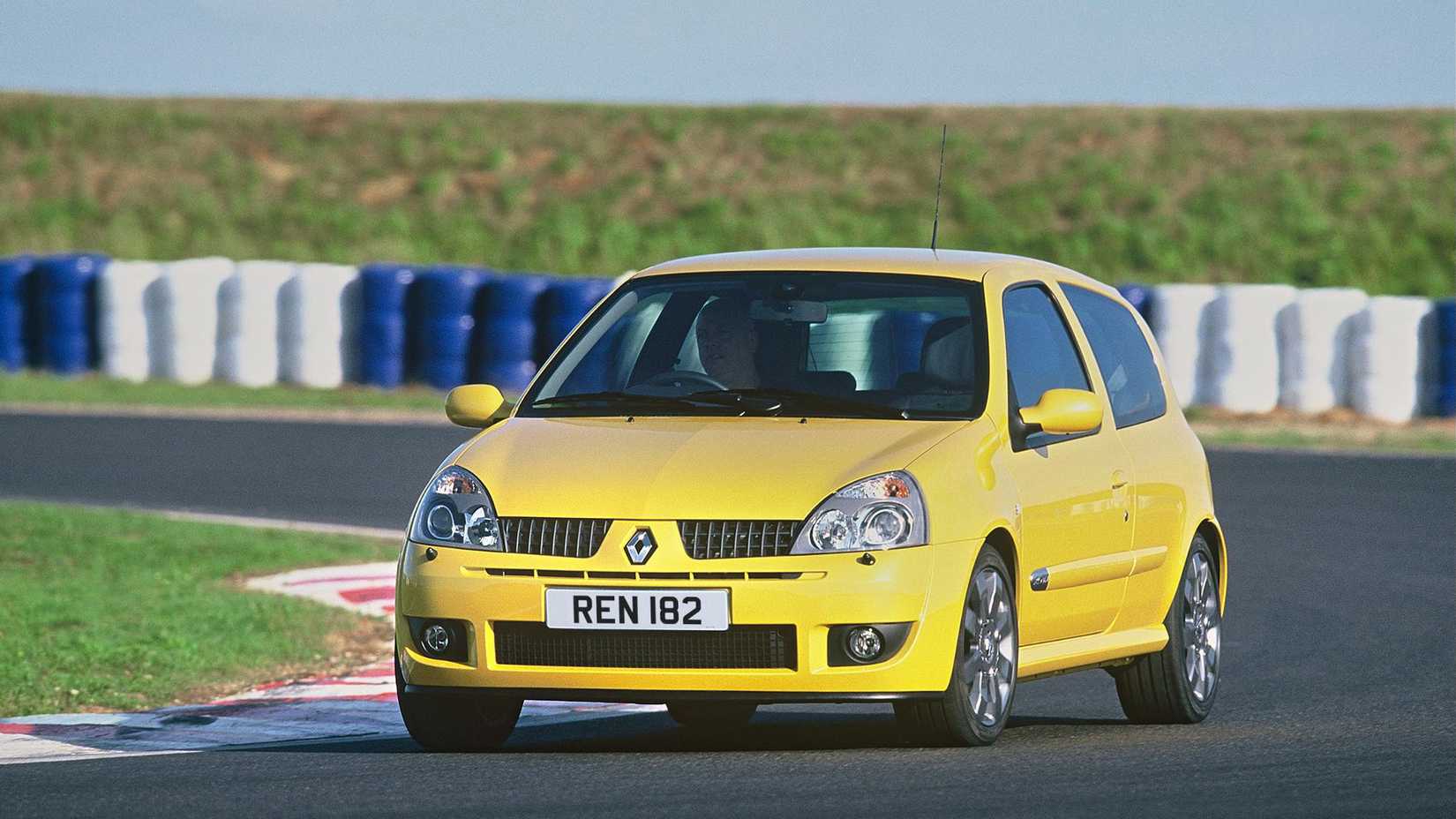 You Probably Haven’t Even Heard Of The Greatest Hot Hatch Of All Time