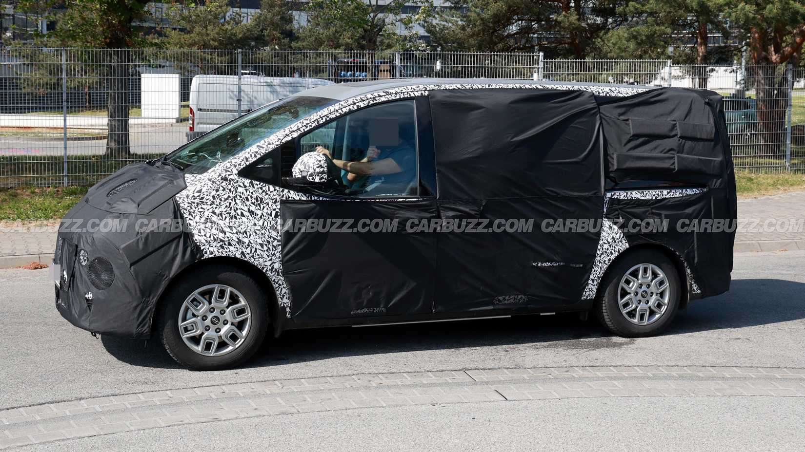 Hyundai Teases New Large Vehicle Above Ioniq 9, Debuts Next Month