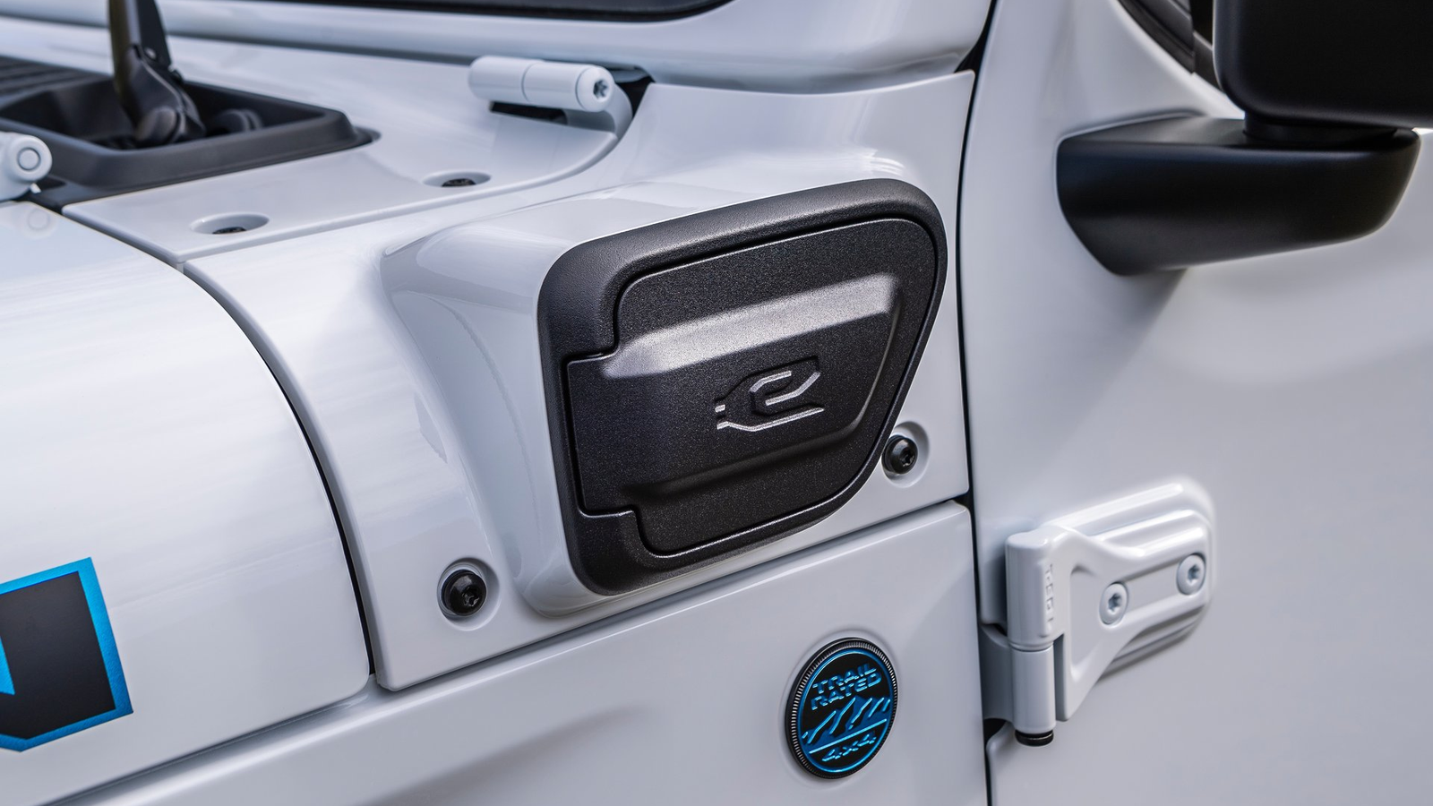 Jeep Facing Class Action Suit Over 4xe Fire Risks - The AutoExec