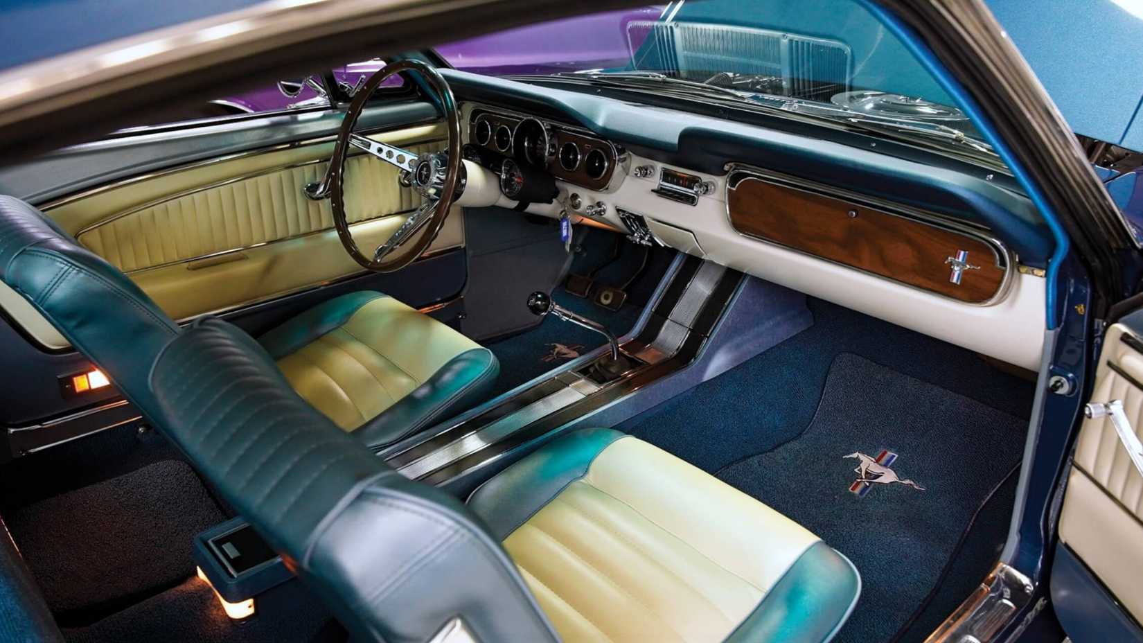 Classic Ford Duo Proves There's No School Like Old School