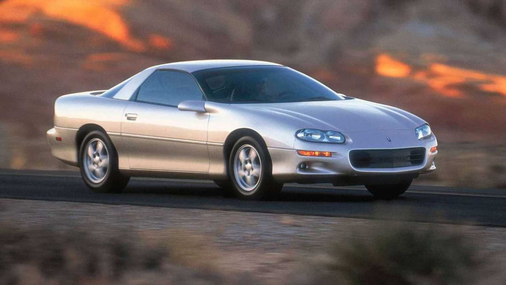 Chevy's Cheapest Camaro Is A Bargain In 2025, But Which Trim Is Right ...