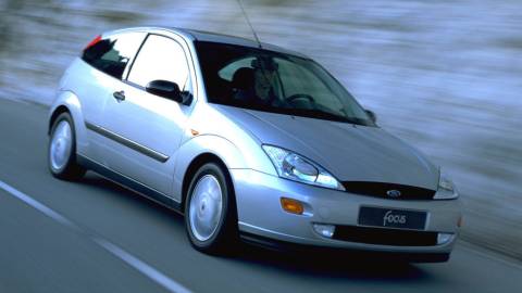 2001 Ford Focus Hatchback Pricing, Photos & Specs