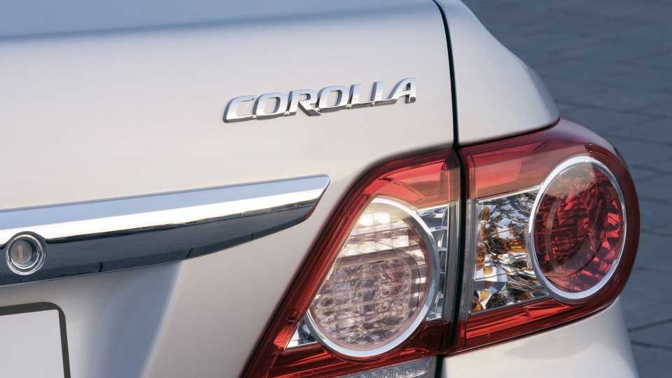 2010 Toyota Corolla Sedan Pricing, Photos & Specs