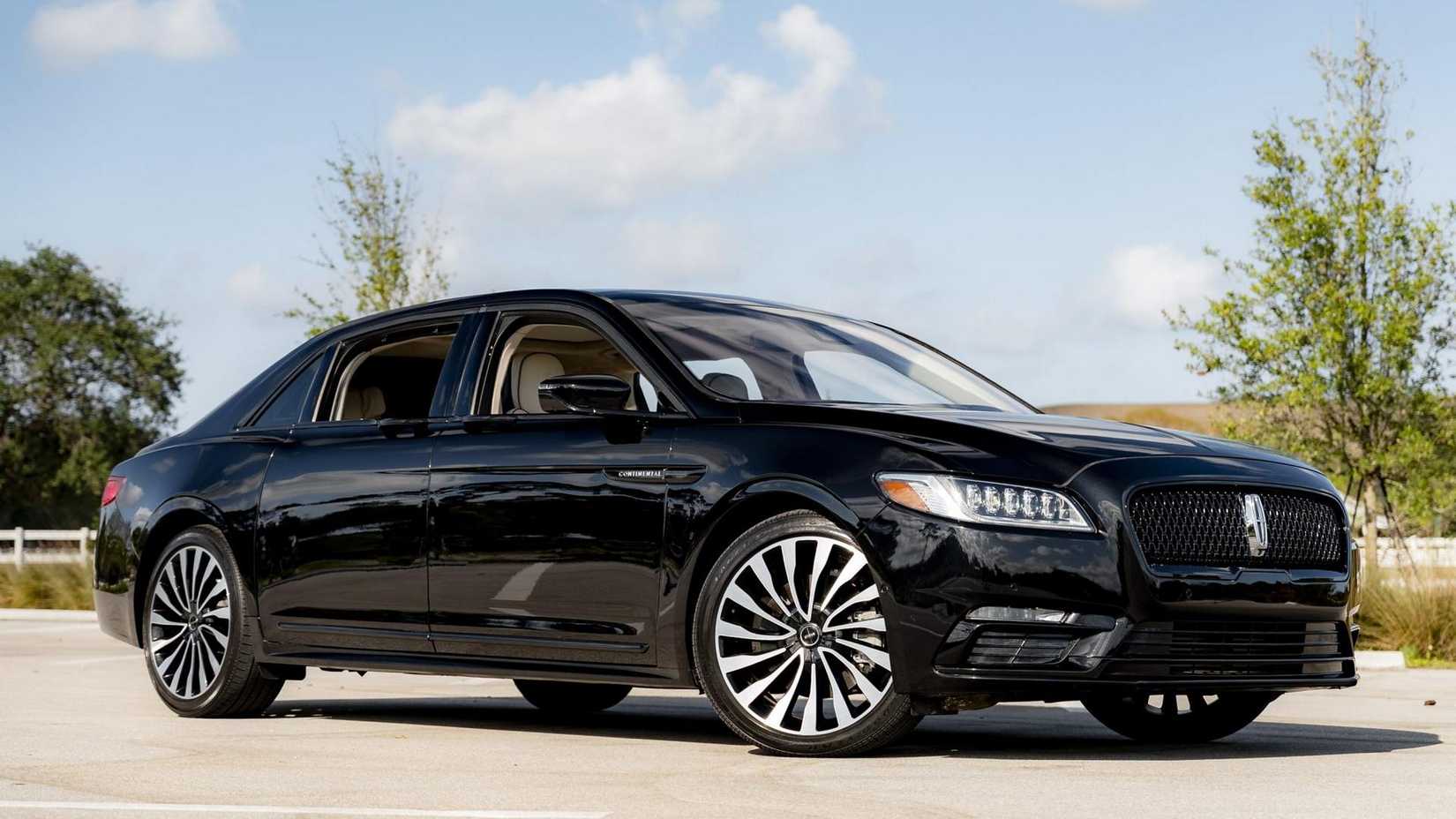 Lincoln's Last Continental Is An Accord-Priced Bargain In 2025