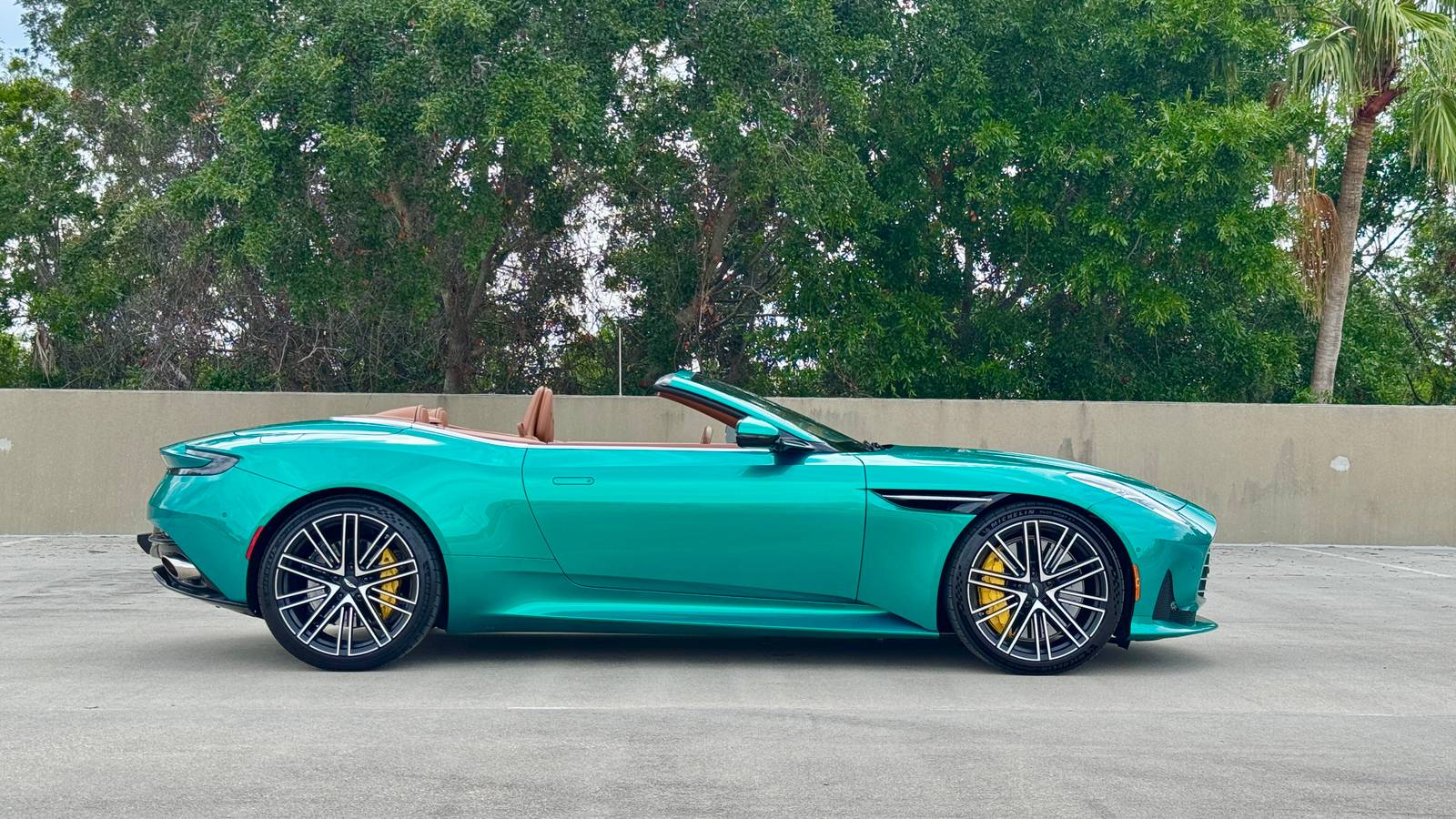 Best Roadsters | 2026 Convertible Roadsters Rated | CarBuzz