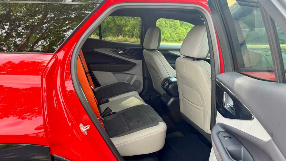 2025 Chevrolet Blazer EV Pricing, Photos & Specs